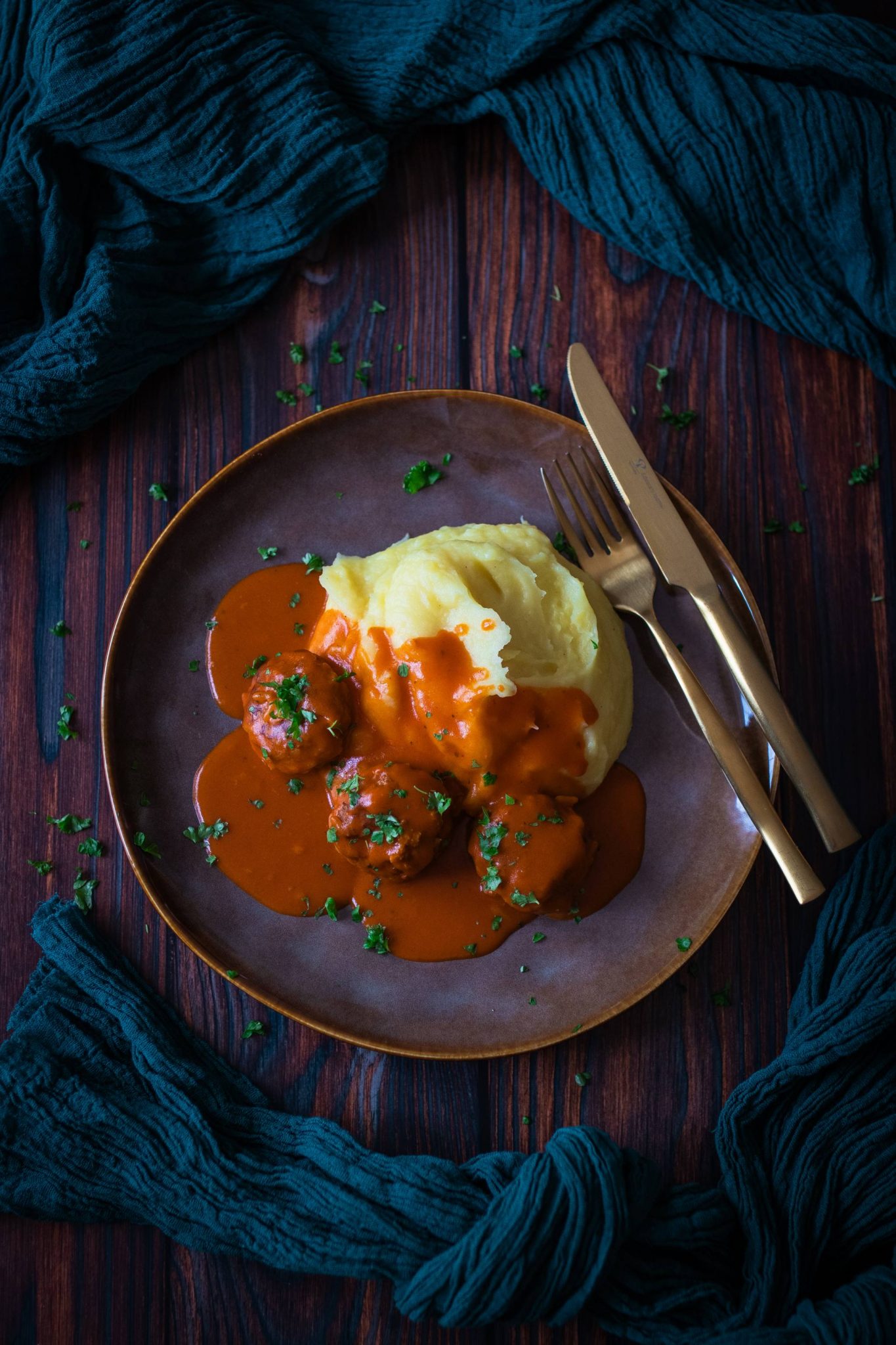 Hackbällchen in Tomatensoße - russische Tefteli - TashaLoves